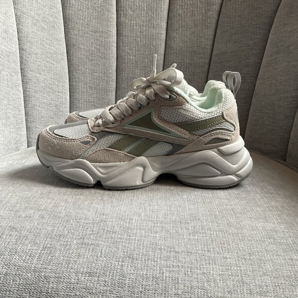 Reebok | Shoes | New Reebok Royal Bridge Tennis Style Chunky Sneakers ...